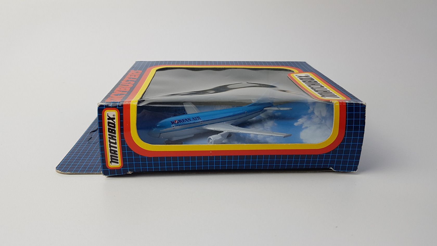 Matchbox Sky busters SB-28 A 300 Airbus KOREAN AIR dobozával [Macau]