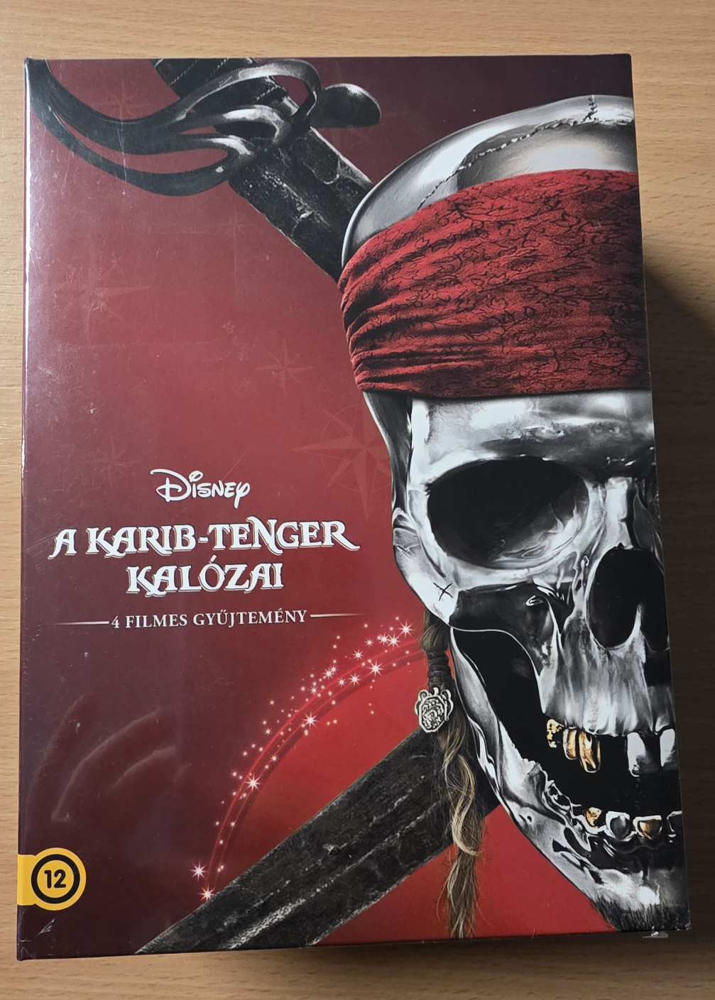 A Karib-tenger kalózai 1-4. díszdobozban, bontatlan (4 db DVD)