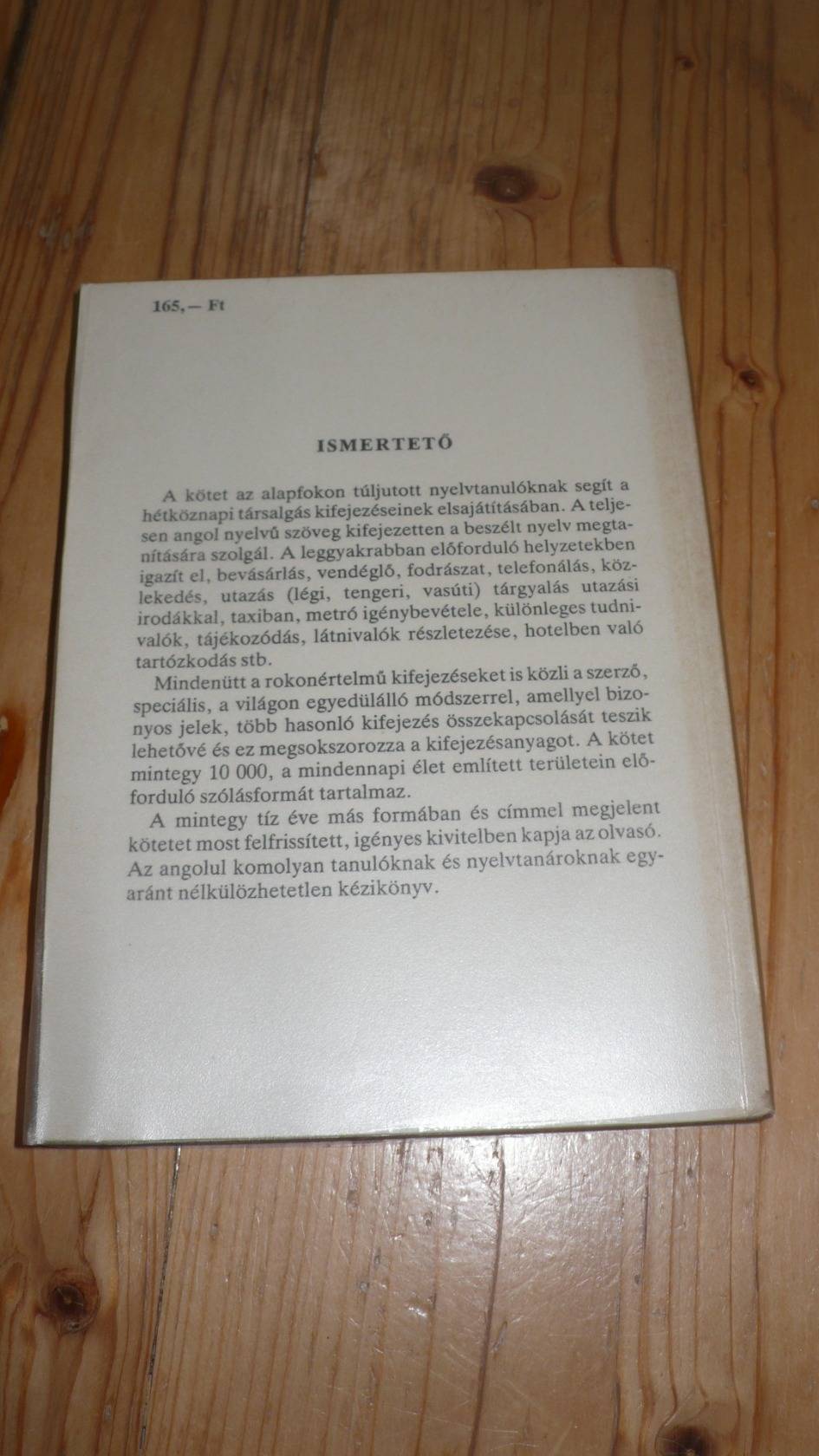 Dr. Csáktornyai Ferenc: Living Spoken English - angol tankönyv
