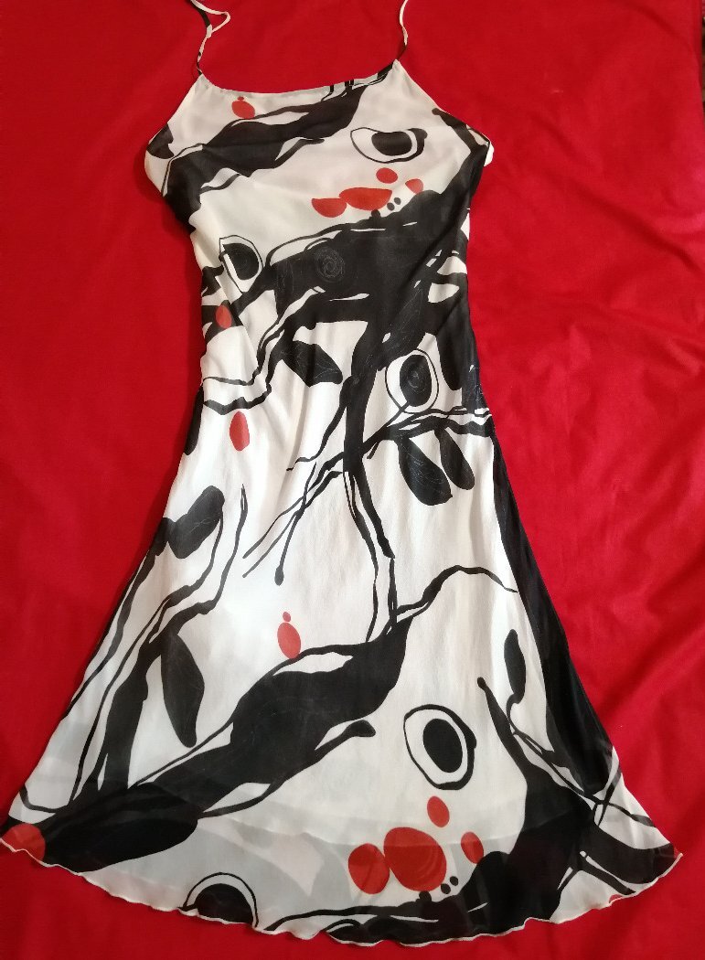 100% silk, 38-as selyem nyári, kánlkula ruha, hát nyitott - Vatera.hu