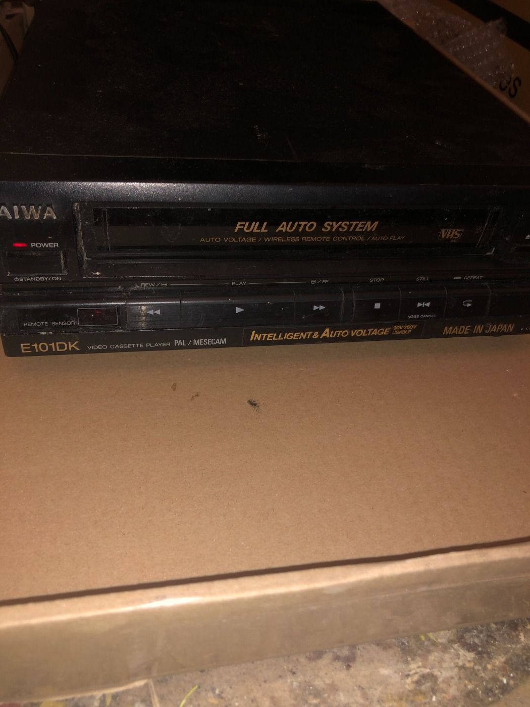 Aiwa E101DK VHS Player (Made in Japan) beindul - de a belseje ...