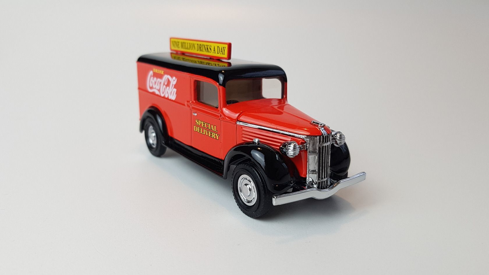 Matchbox MOY YPC02-M 1937 GMC Van Coca-Cola [1:43 méret] - Vatera.hu