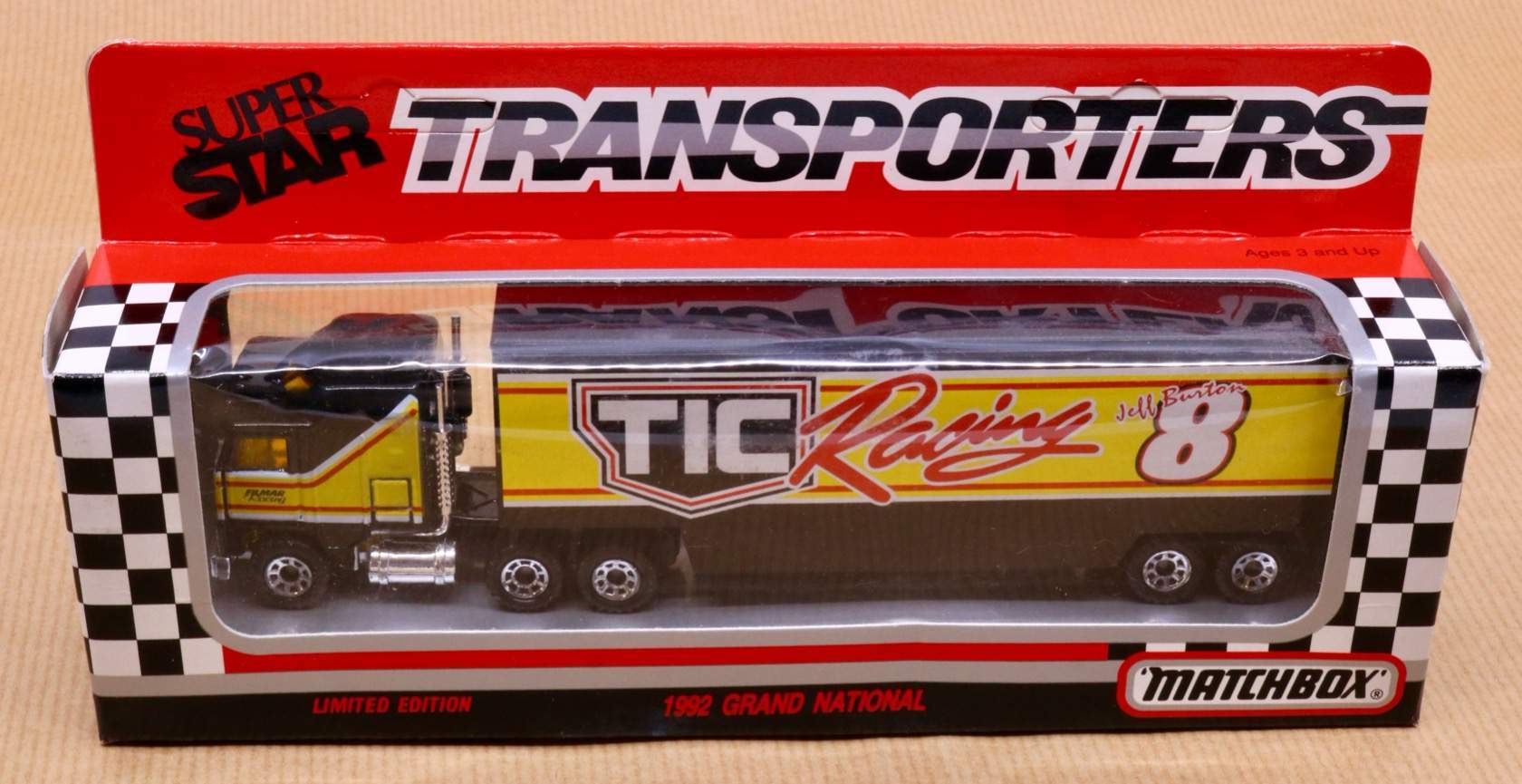 Matchbox Super Star Transporters - Kenworth Cabover Aerodyne TIC Racing #7