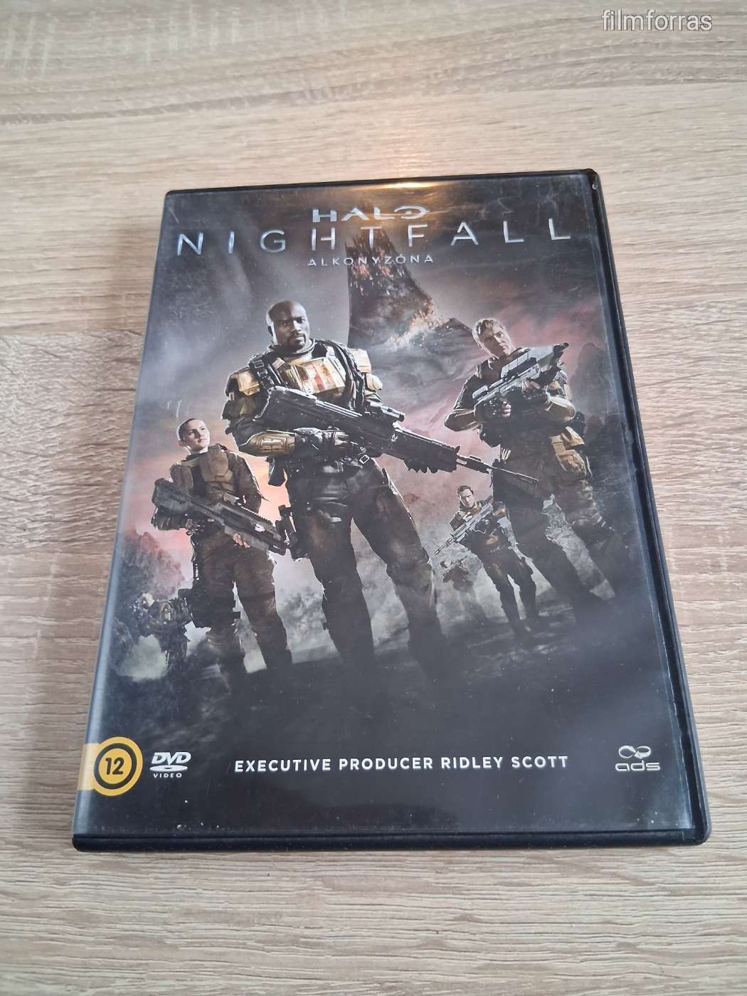 Halo Nightfall - Alkonyzóna (2014) ÚJSZERŰ MEGKÍMÉLT SZINKRONIZÁLT ...