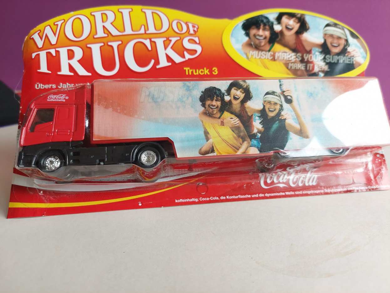 COCA-COLA HO 1:87 IVECO kamion 3dimenziós oldalfallal vasút is