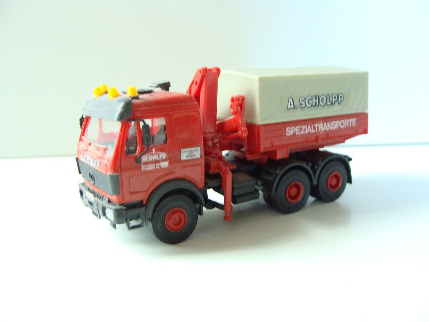 X379 H0 1:87 Kibri Mercedes nehézteher vontató - Vatera.hu