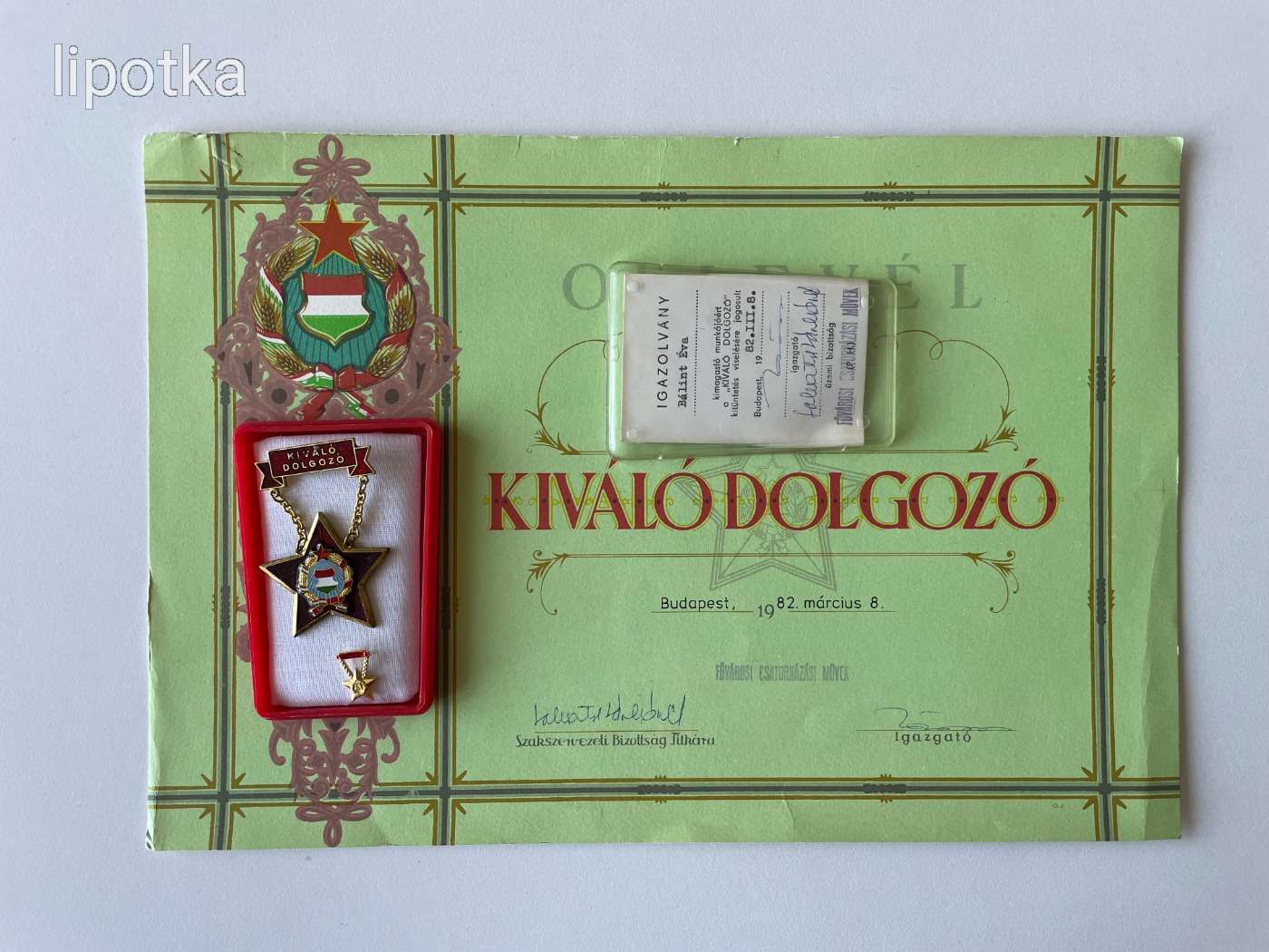 Kiváló Dolgozó jelvény ADOMÁNYOZÓVAL és viselési igazolvánnyal - komplett