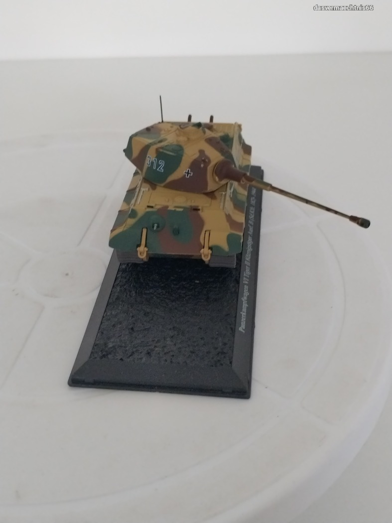 Kisautó Die cast and plastic Katonai Panzerkampfwagen V1 Tiger II ...