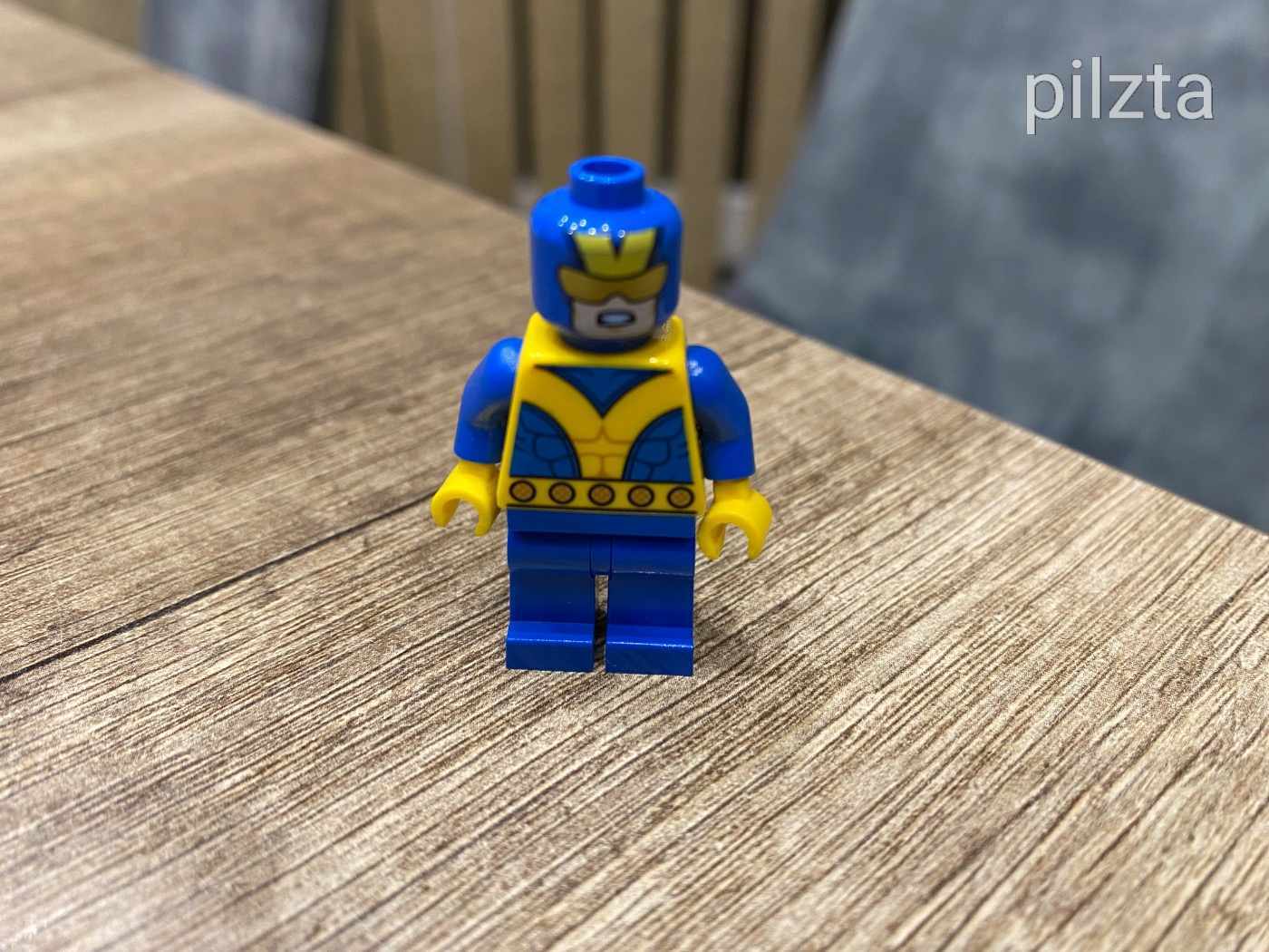 LEGO MARVEL SUPER HEROES GIANT-MAN HANK PYM MINIFIGURA - Vatera.hu