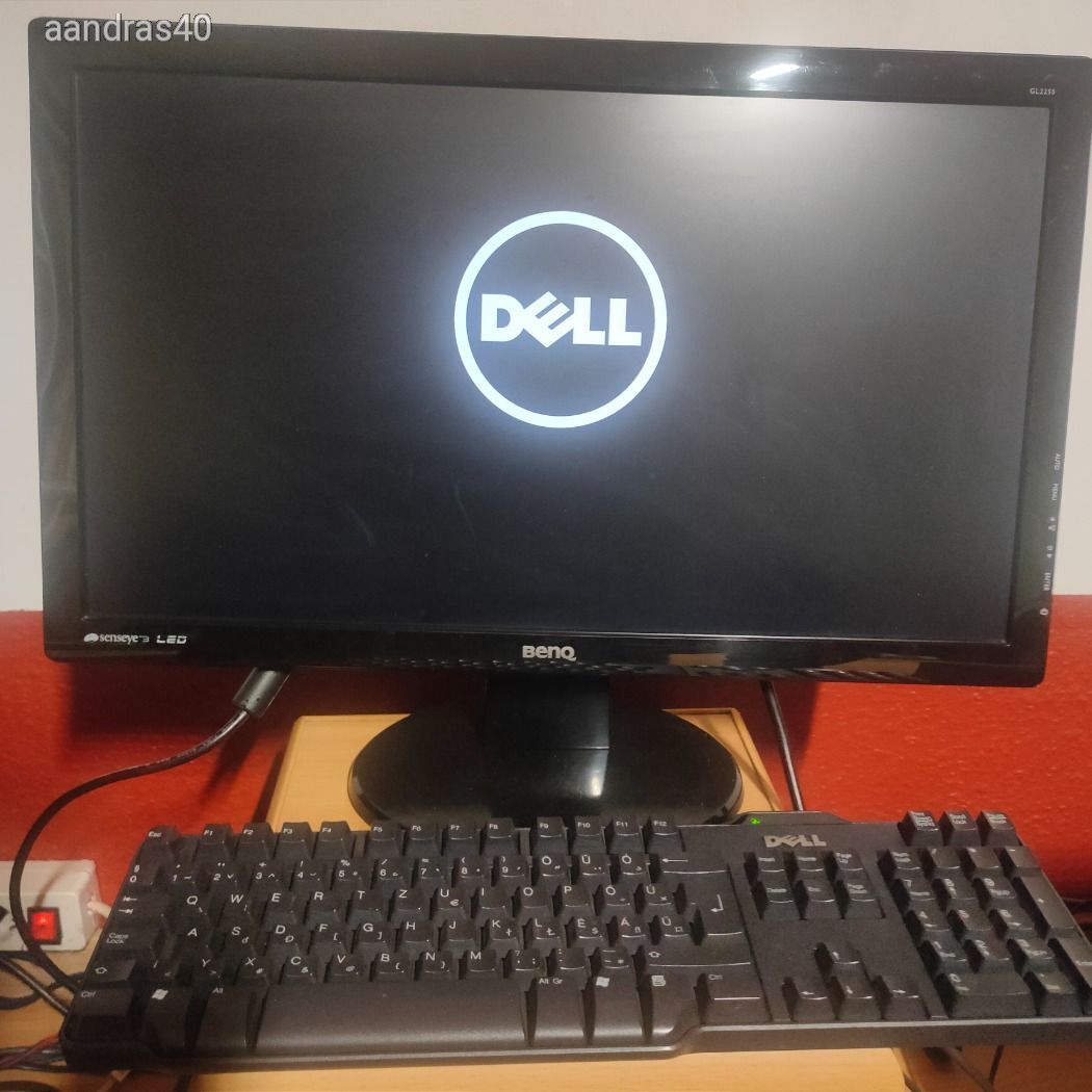 Asztali PC perifériákkal szettben 22-os monitorral kompletten