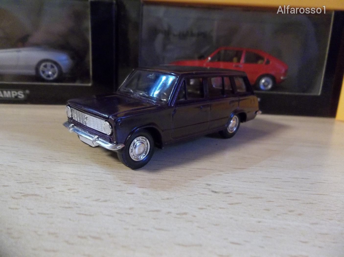 Lada 1200 combi Vaz 2102 1/43 régi szovjet/orosz Agat modell