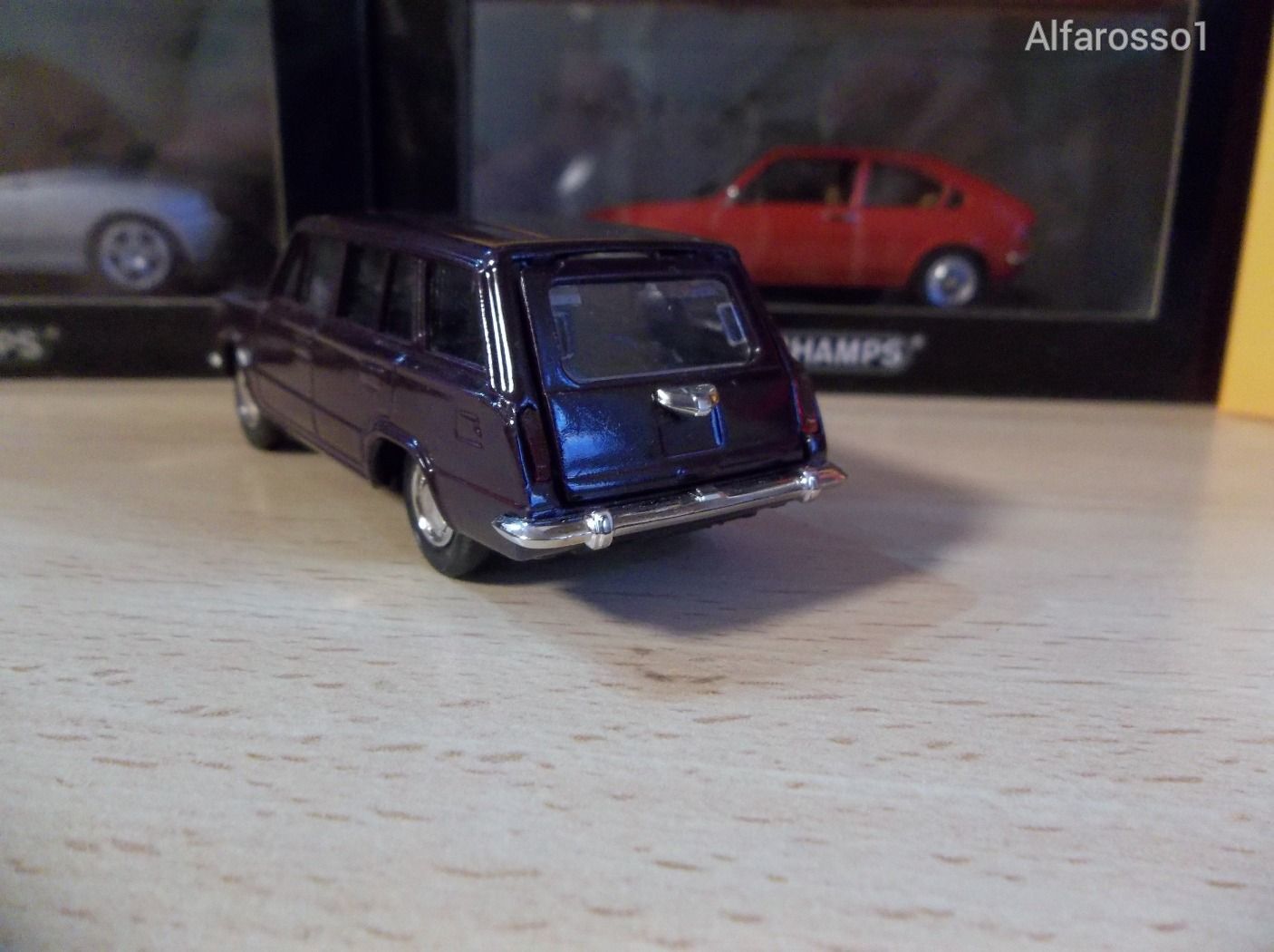Lada 1200 combi Vaz 2102 1/43 régi szovjet/orosz Agat modell