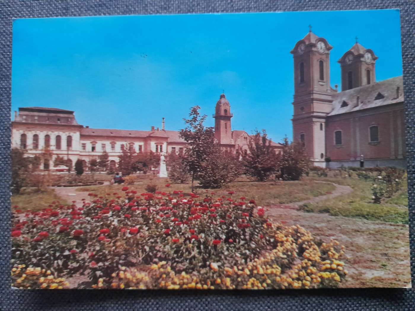 Képeslap, levelezőlap - Battonya Békés megye katolikus templom és ...