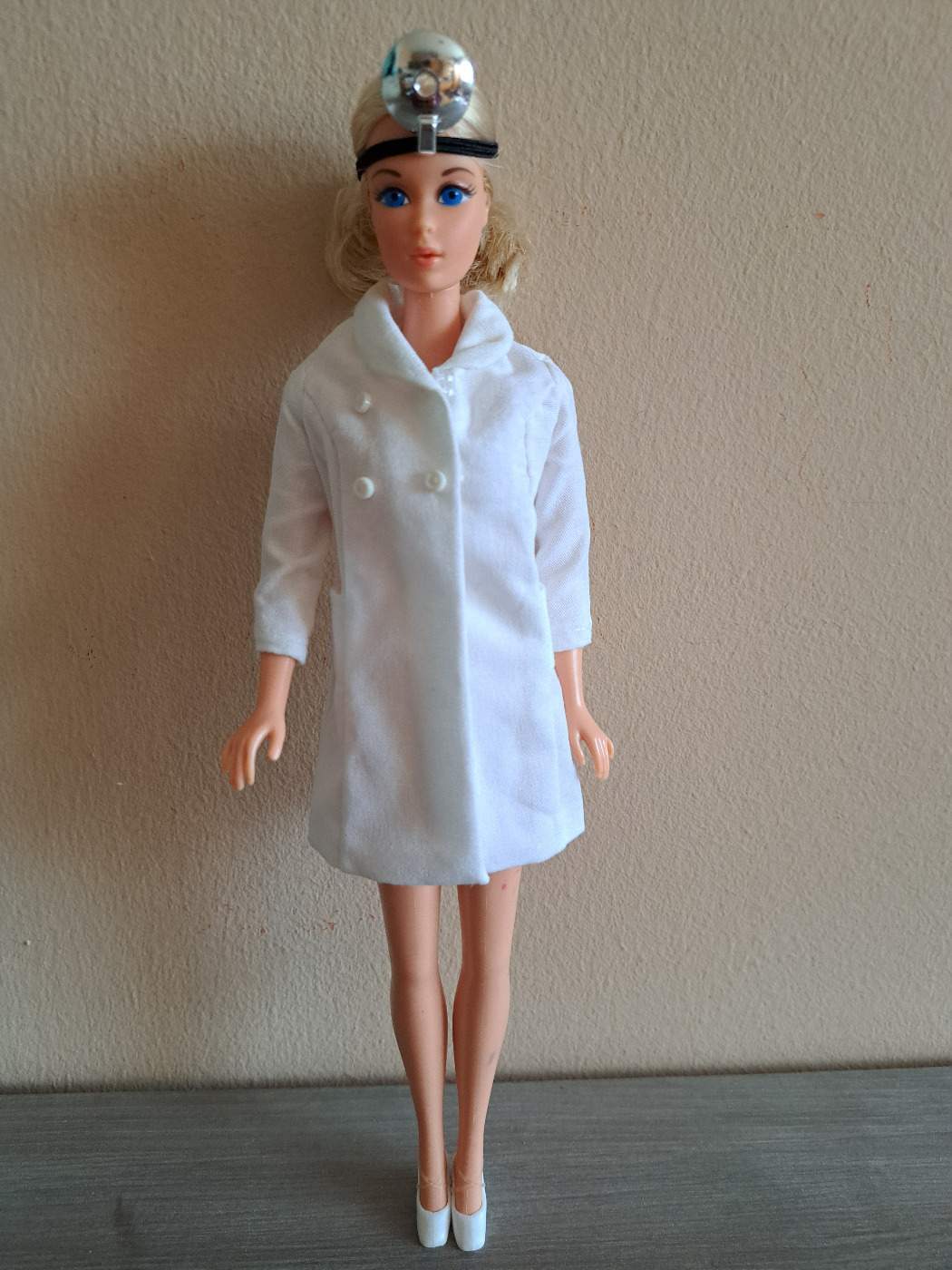 Mattel 2020 Indonésia 1973 reproduction orvos barbie baba ...