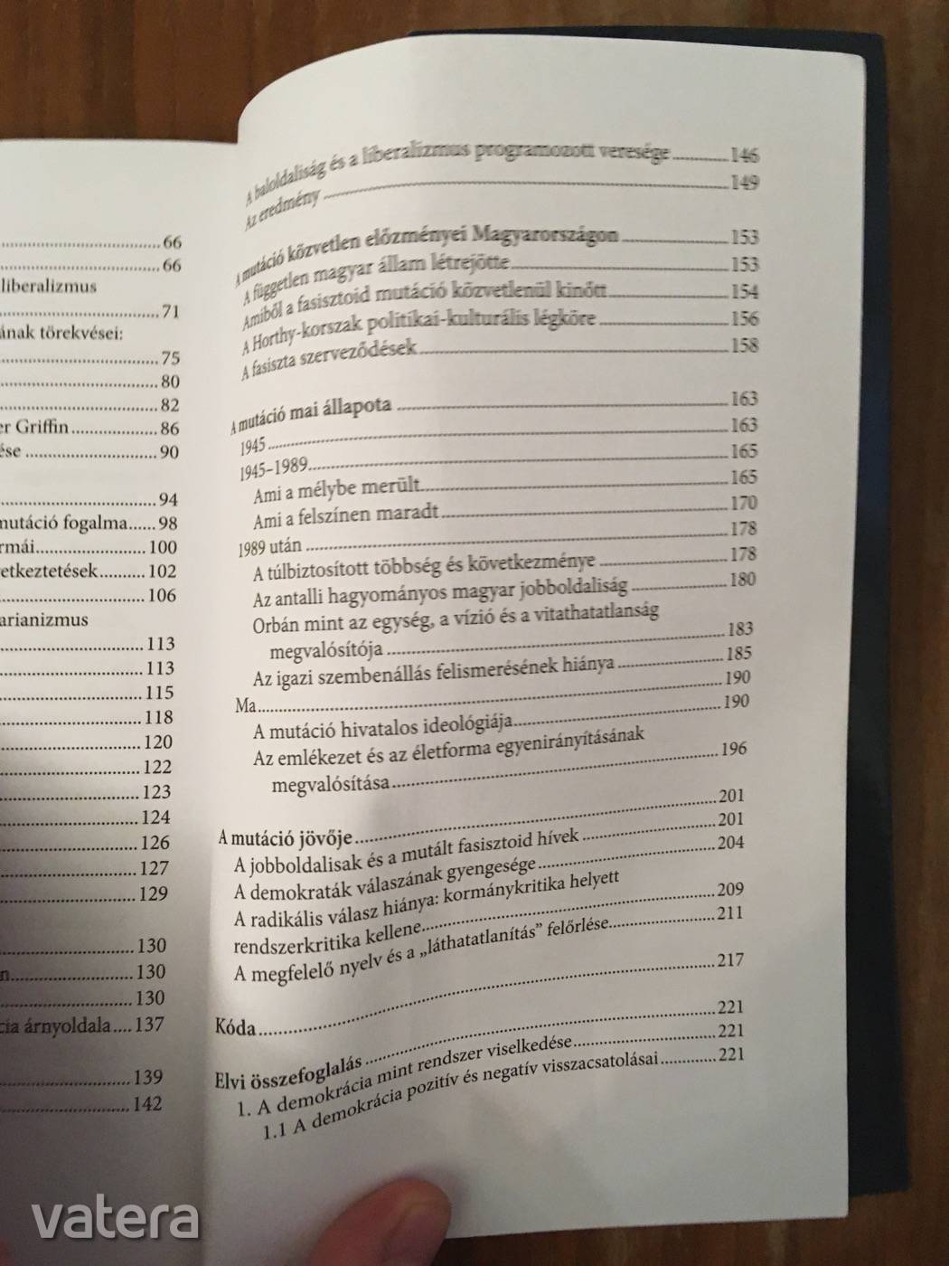 Ungváry Rudolf: A láthatatlan valóság - A fasisztoid mutáció a mai ...