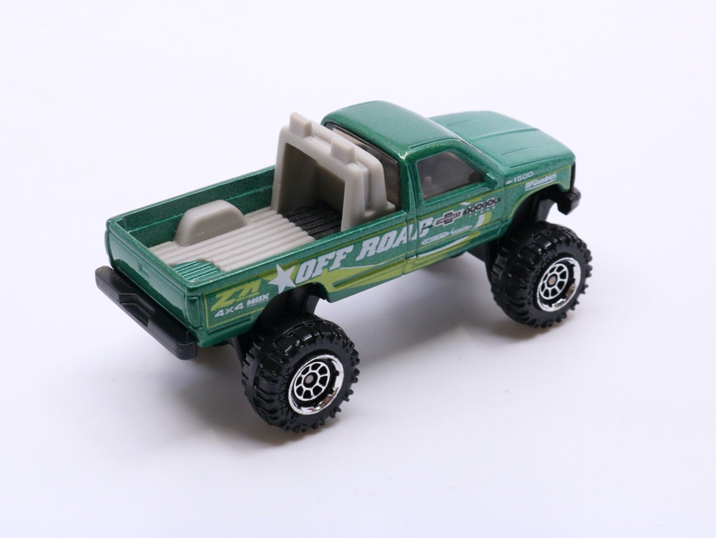 Matchbox Chevrolet Trucks 100 Years - #38 Chevy K-1500 Pickup