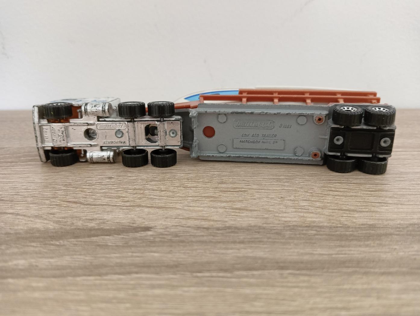 Matchbox Convoy Kenworth Semi & Low Gun Trailer + Boat - Vatera.hu