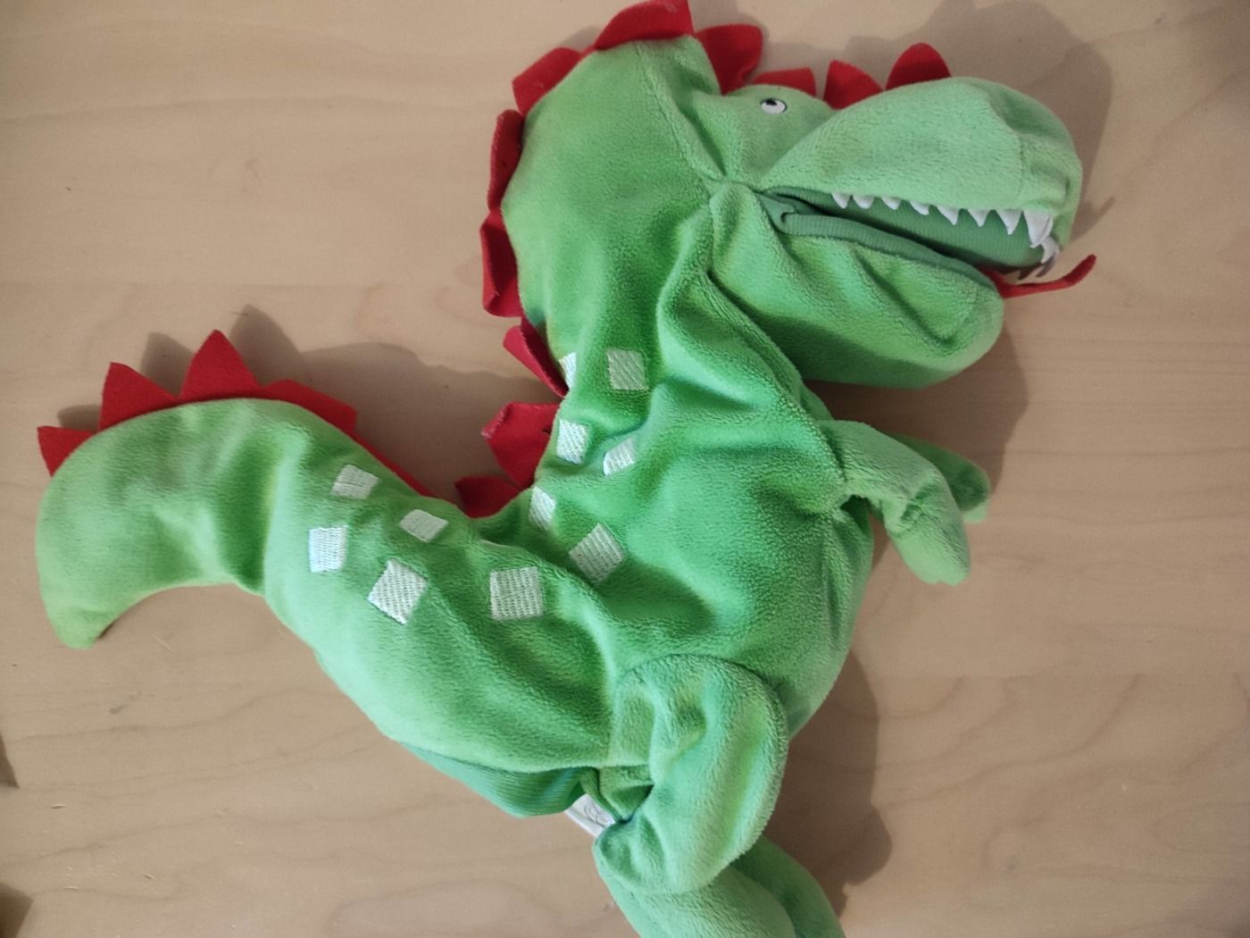 Dino T-Rex ikea ikeás laskig kézbáb sárkány dinoszaurusz BÁB bábfigura