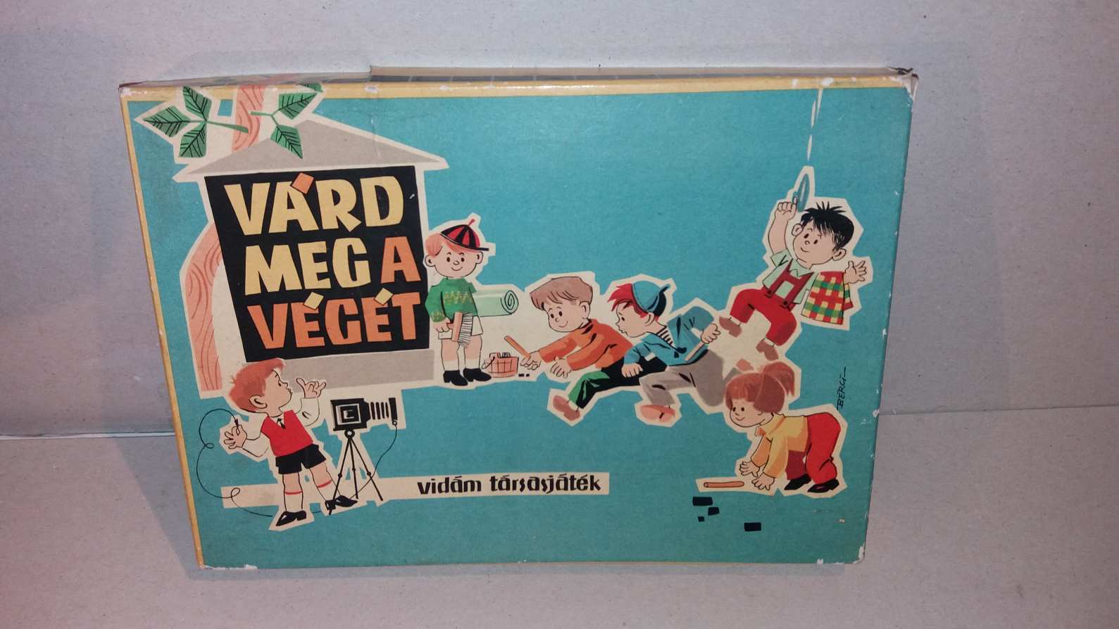 Várd meg a végét vidám társasjáték Retro régi Minerva játék